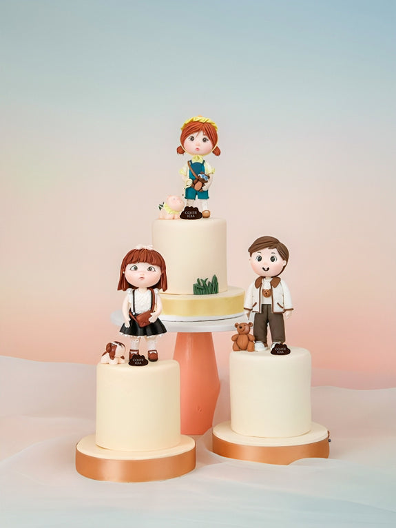 Custom Cake – Colette Lola